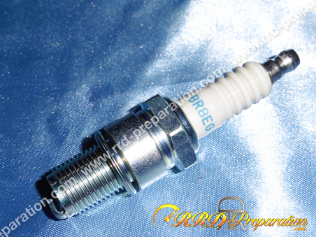 Vela de base larga NGK BR8EG (índice de frío medio)