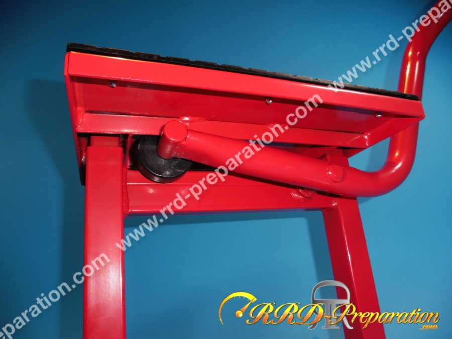 Motorcycle lift / P2R motorcycle bridge with red steel lever